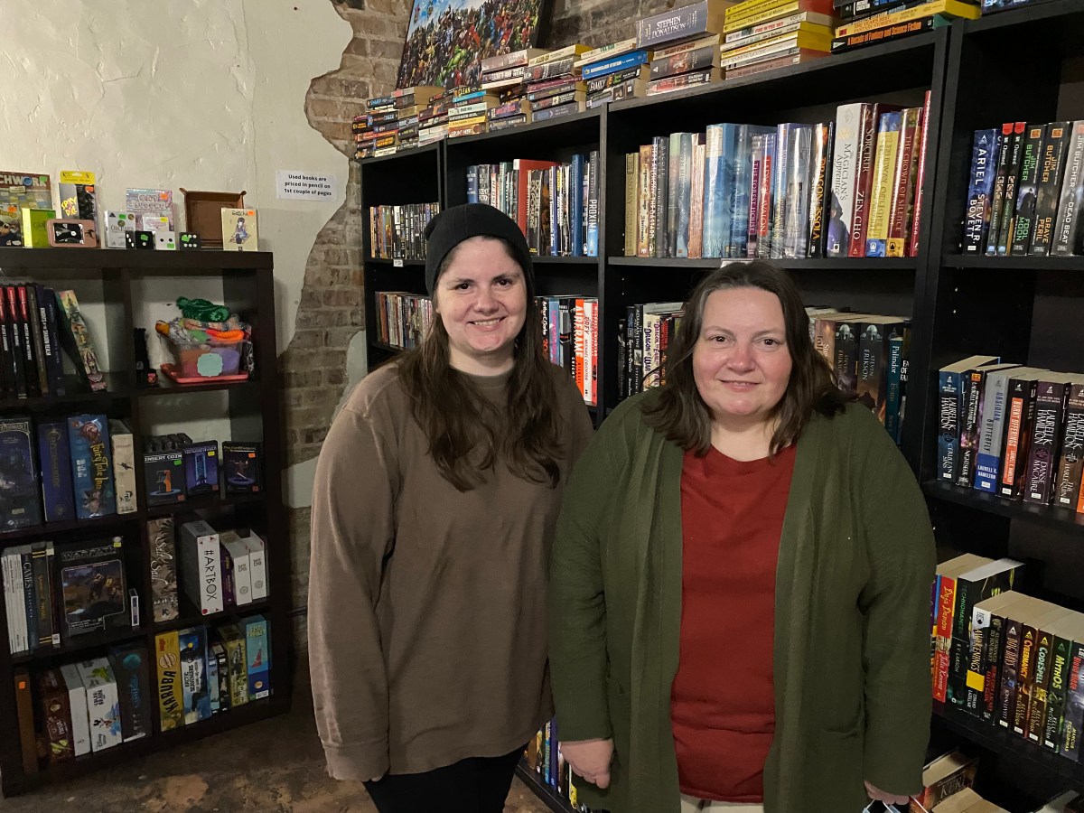 Area bookstore owners provide tailored service despite Barnes & Noble ...